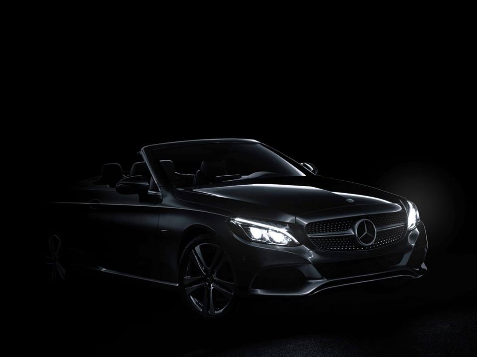 Out in the open! Mercedes-Benz C-Class Cabriolet shows sensual front ...