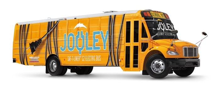 Daimler introduces first all-electric school bus in the United States ...