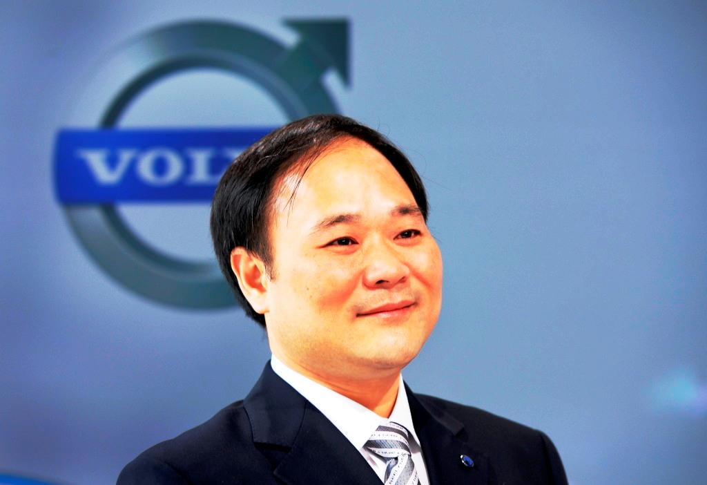 Li ShuFu became the biggest Daimler shareholder with 9.69% - MercedesBlog