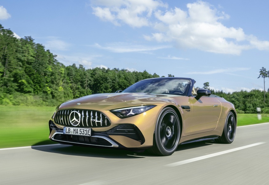 Mercedes-AMG SL facelift will become softer